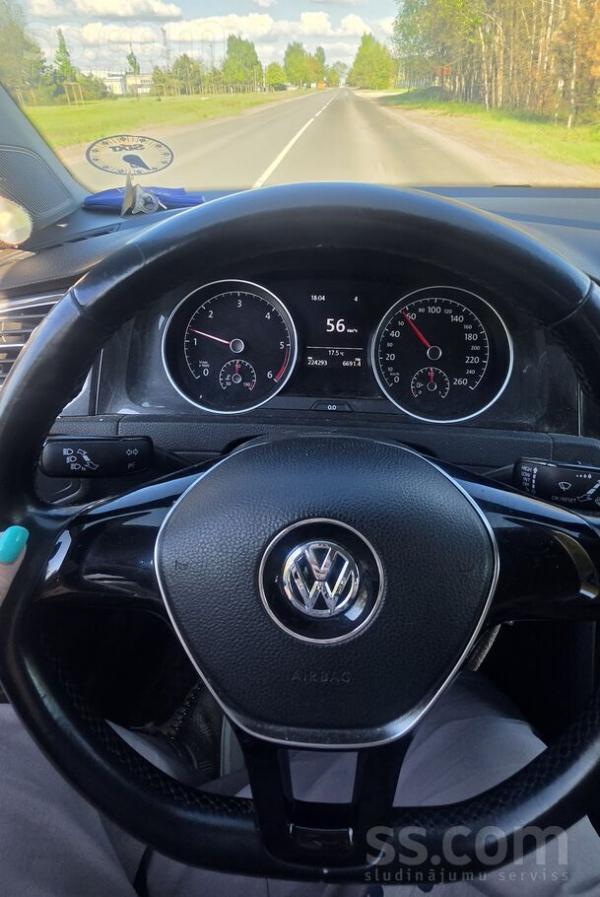 White Volkswagen Golf 2018 in Riga, with an engine capacity of 1.60 L and mileage of 224 thousand km for 7750 €, photo 6 on AUTOMOTO.COM.LV