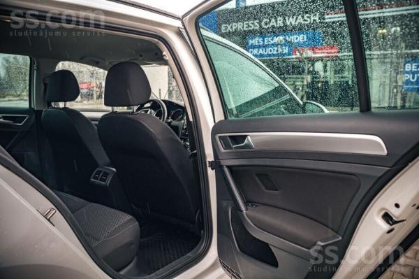 White Volkswagen Golf 2018 in Riga, with an engine capacity of 1.60 L and mileage of 0 thousand km for 6990 €, photo 10 on AUTOMOTO.COM.LV