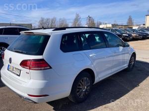 Balts Volkswagen Golf 2018 Rīga, ar dzinēja tilpumu 1.60 L un nobraukumu 270 tūkst. km par 6850 €, foto 5 vietnē AUTOMOTO.COM.LV