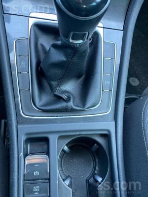 Balts Volkswagen Golf 2018 Rīga, ar dzinēja tilpumu 1.60 L un nobraukumu 270 tūkst. km par 6850 €, foto 12 vietnē AUTOMOTO.COM.LV