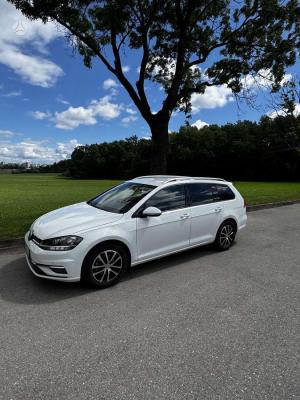 White Volkswagen Golf 2018 in Kaunas, with an engine capacity of 1.60 L and mileage of 349 thousand km for 7750 €, photo  on AUTOMOTO.COM.LV