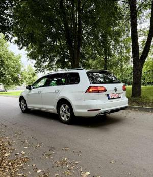 Balts Volkswagen Golf 2018 Kauņa, ar dzinēja tilpumu 2.00 L un nobraukumu 199 tūkst. km par 12700 €, foto  vietnē AUTOMOTO.COM.LV