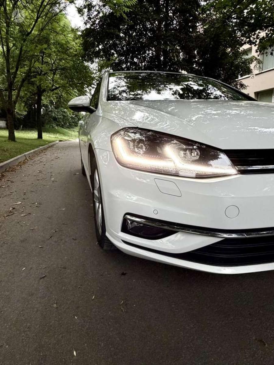 Balts Volkswagen Golf 2018 Kauņa, ar dzinēja tilpumu 2.00 L un nobraukumu 199 tūkst. km par 12700 €, foto 18 vietnē AUTOMOTO.COM.LV