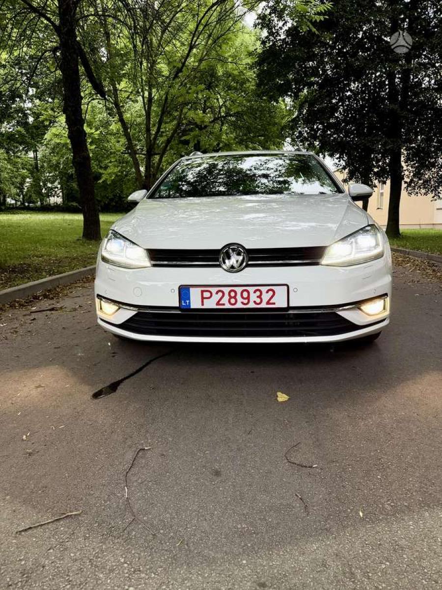 Balts Volkswagen Golf 2018 Kauņa, ar dzinēja tilpumu 2.00 L un nobraukumu 199 tūkst. km par 12700 €, foto 21 vietnē AUTOMOTO.COM.LV
