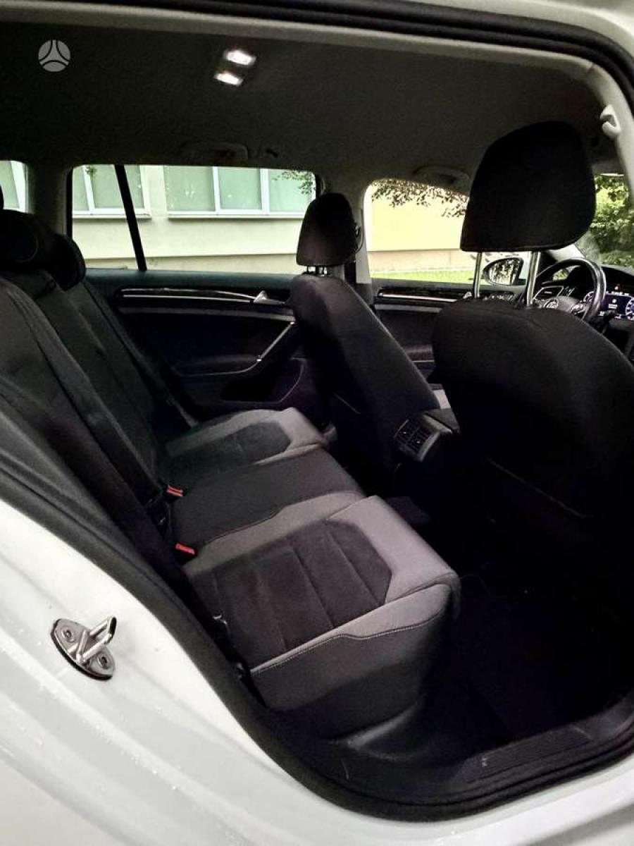 Balts Volkswagen Golf 2018 Kauņa, ar dzinēja tilpumu 2.00 L un nobraukumu 199 tūkst. km par 12700 €, foto 25 vietnē AUTOMOTO.COM.LV