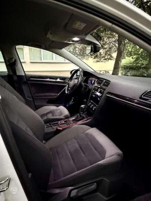 Balts Volkswagen Golf 2018 Kauņa, ar dzinēja tilpumu 2.00 L un nobraukumu 199 tūkst. km par 12700 €, foto 26 vietnē AUTOMOTO.COM.LV