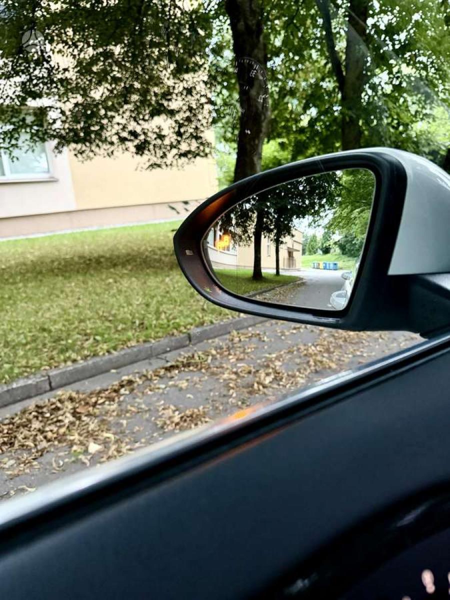 Balts Volkswagen Golf 2018 Kauņa, ar dzinēja tilpumu 2.00 L un nobraukumu 199 tūkst. km par 12700 €, foto 29 vietnē AUTOMOTO.COM.LV