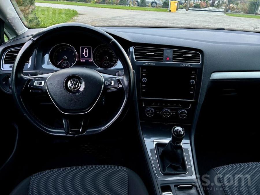 White Volkswagen Golf 2018 in Riga, with an engine capacity of 1.40 L and mileage of 180 thousand km for 7500 €, photo 11 on AUTOMOTO.COM.LV