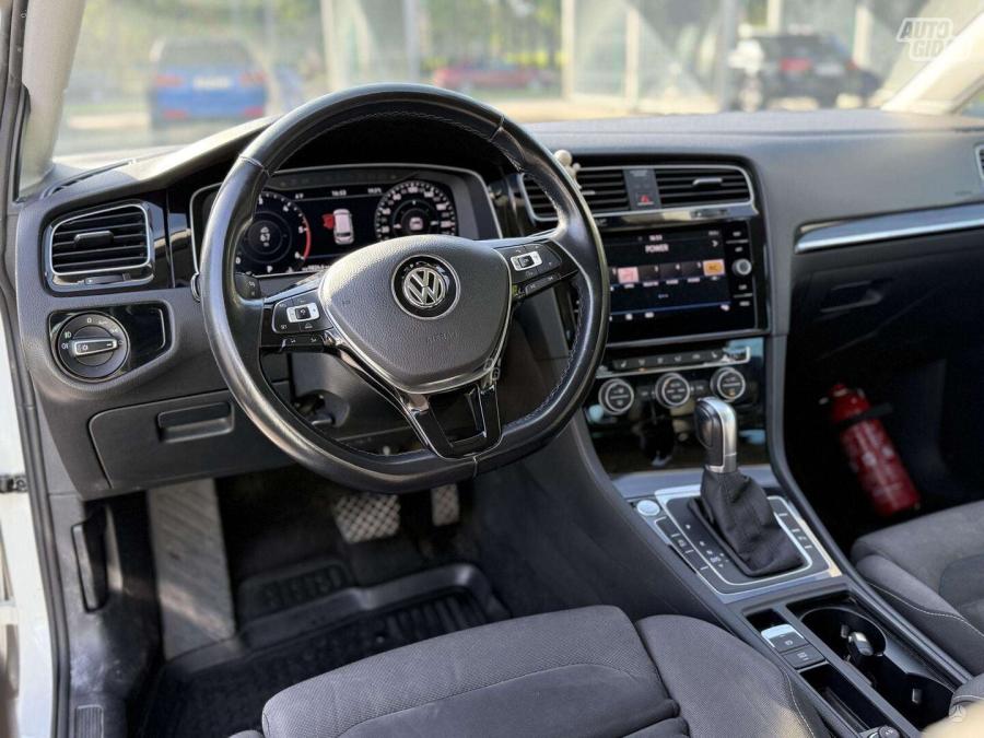 Balts Volkswagen Golf 2018 Kauņa, ar dzinēja tilpumu 1.60 L un nobraukumu 280 tūkst. km par 6500 €, foto 11 vietnē AUTOMOTO.COM.LV