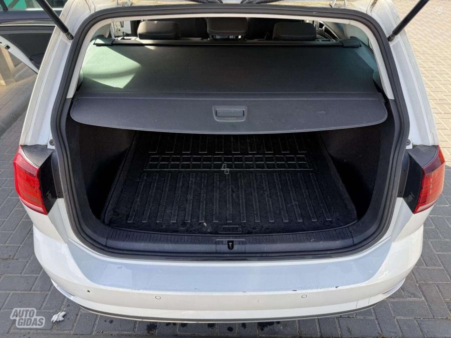 Balts Volkswagen Golf 2018 Kauņa, ar dzinēja tilpumu 1.60 L un nobraukumu 280 tūkst. km par 6500 €, foto 23 vietnē AUTOMOTO.COM.LV
