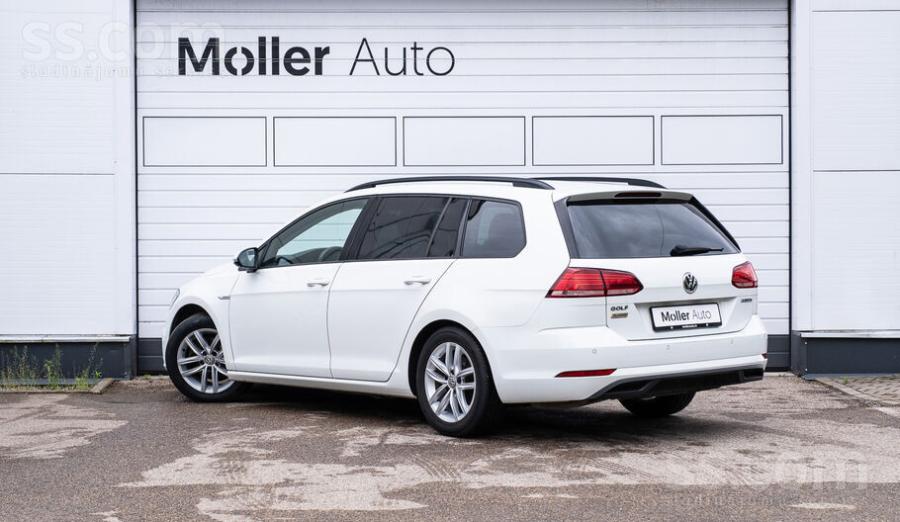White Volkswagen Golf 2019 in Riga, with an engine capacity of 1.50 L and mileage of 151 thousand km for 10490 €, photo 3 on AUTOMOTO.COM.LV