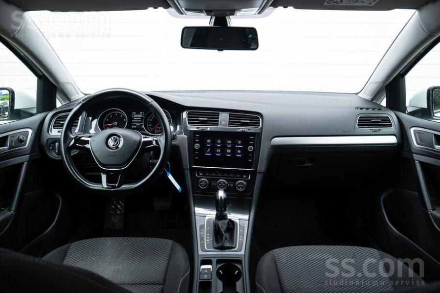 White Volkswagen Golf 2019 in Riga, with an engine capacity of 1.50 L and mileage of 151 thousand km for 10490 €, photo 8 on AUTOMOTO.COM.LV