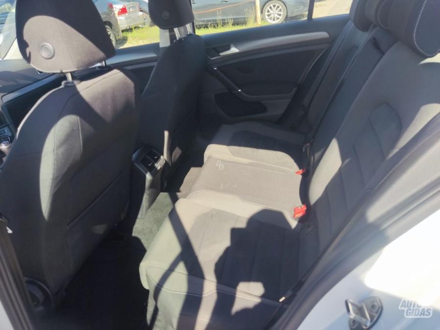 Balts Volkswagen Golf 2019 Viļņa, ar dzinēja tilpumu 1.60 L un nobraukumu 204 tūkst. km par 8450 €, foto 14 vietnē AUTOMOTO.COM.LV