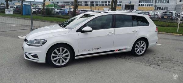 White Volkswagen Golf 2019 in Klaipeda, with an engine capacity of 2.00 L and mileage of 212 thousand km for 10900 €, photo 2 on AUTOMOTO.COM.LV
