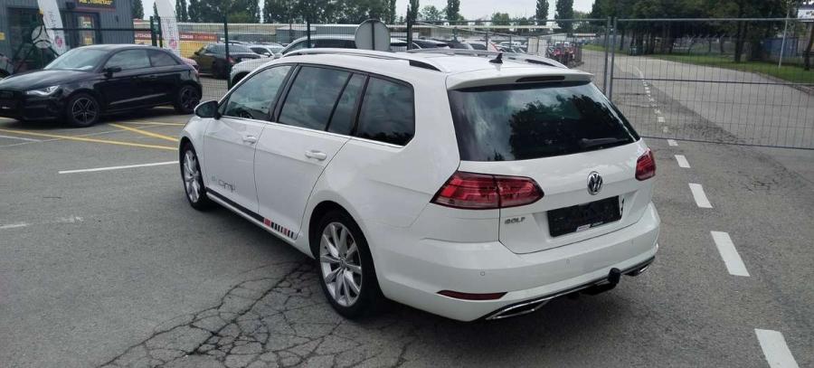 White Volkswagen Golf 2019 in Klaipeda, with an engine capacity of 2.00 L and mileage of 212 thousand km for 10900 €, photo 4 on AUTOMOTO.COM.LV