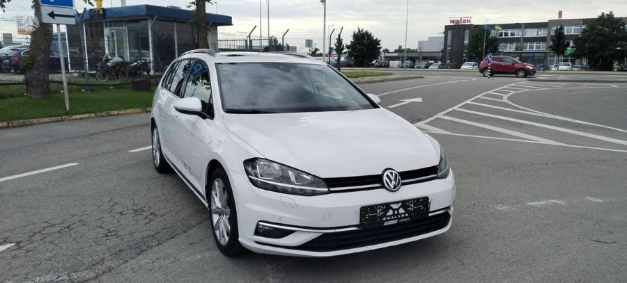 White Volkswagen Golf 2019 in Klaipeda, with an engine capacity of 2.00 L and mileage of 212 thousand km for 10900 €, photo 10 on AUTOMOTO.COM.LV