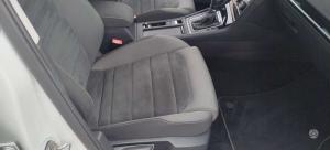 White Volkswagen Golf 2019 in Klaipeda, with an engine capacity of 2.00 L and mileage of 212 thousand km for 10900 €, photo 19 on AUTOMOTO.COM.LV