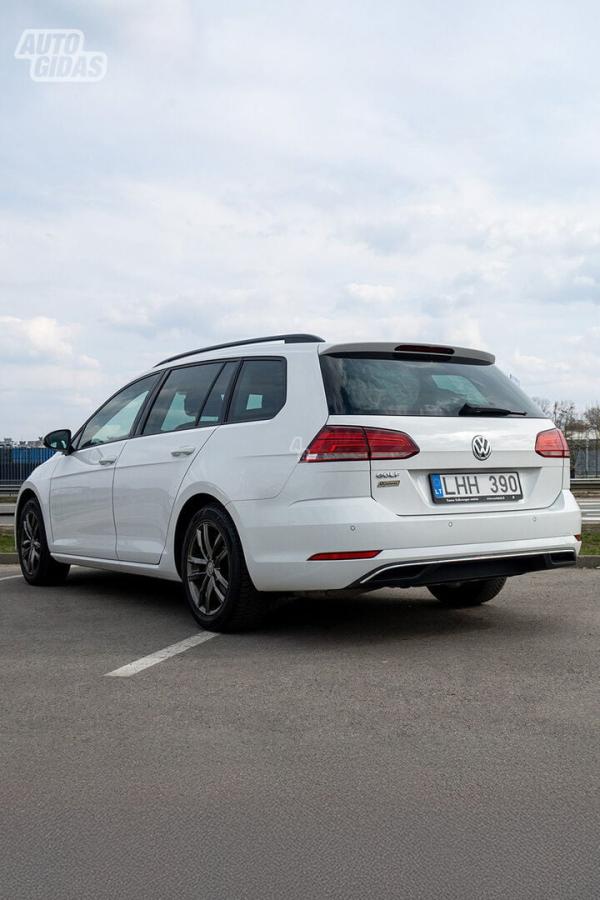 White Volkswagen Golf 2019 in Kaunas, with an engine capacity of 1.50 L and mileage of 165 thousand km for 10500 €, photo 9 on AUTOMOTO.COM.LV