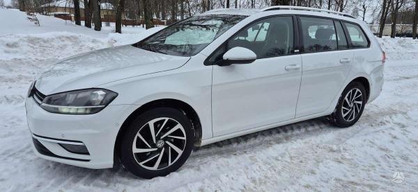 White Volkswagen Golf 2019 in Taurage, with an engine capacity of 1.97 L and mileage of 280 thousand km for 7700 €, photo 8 on AUTOMOTO.COM.LV