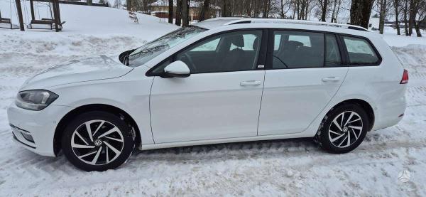 White Volkswagen Golf 2019 in Taurage, with an engine capacity of 1.97 L and mileage of 280 thousand km for 7700 €, photo 9 on AUTOMOTO.COM.LV