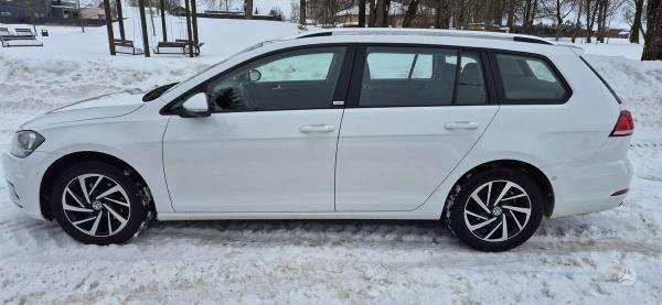 White Volkswagen Golf 2019 in Taurage, with an engine capacity of 1.97 L and mileage of 280 thousand km for 7700 €, photo 10 on AUTOMOTO.COM.LV