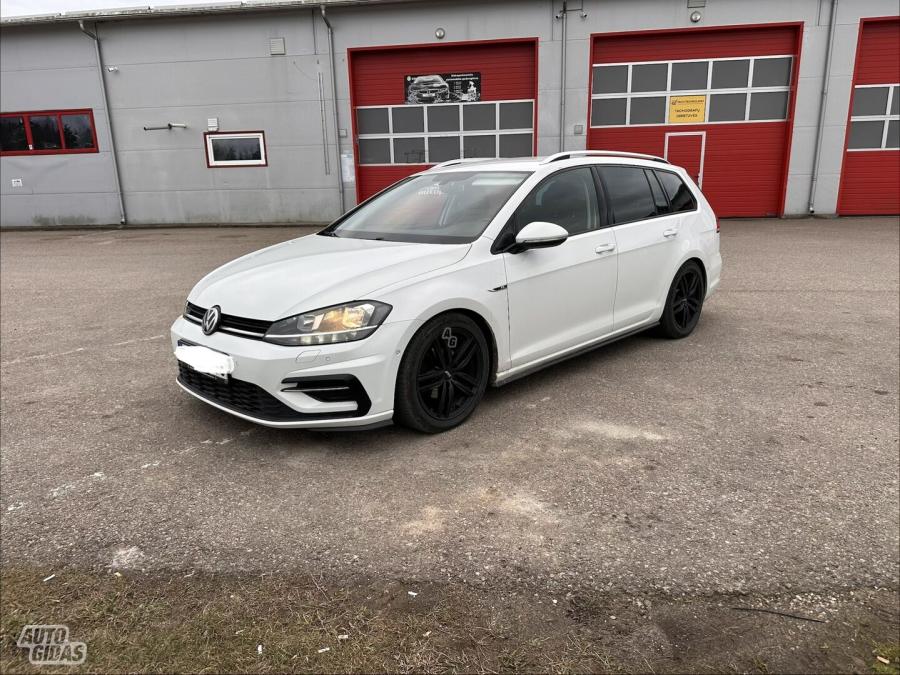 White Volkswagen Golf 2019 in Vilnius, with an engine capacity of 2.00 L and mileage of 110 thousand km for 16350 €, photo 4 on AUTOMOTO.COM.LV