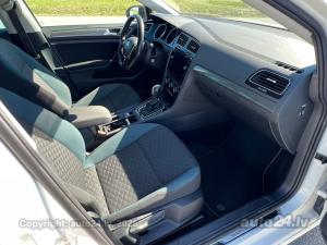 White Volkswagen Golf 2019 in Tallinn, with an engine capacity of 2.00 L and mileage of 140 thousand km for 14500 €, photo 15 on AUTOMOTO.COM.LV