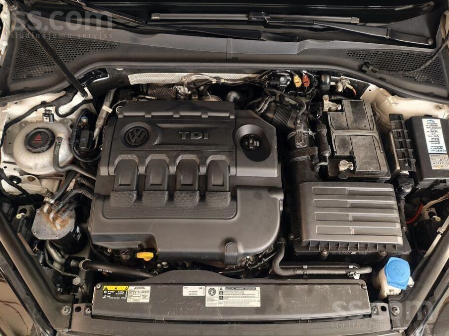 Balts Volkswagen Golf 2019 Preiļi, ar dzinēja tilpumu 1.60 L un nobraukumu 245 tūkst. km par 8690 €, foto 35 vietnē AUTOMOTO.COM.LV