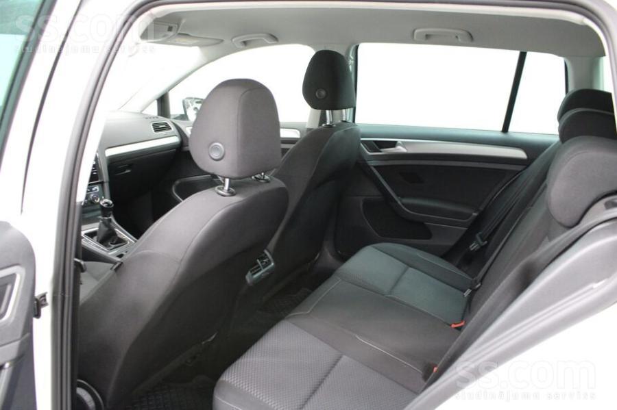 White Volkswagen Golf 2019 in Riga, with an engine capacity of 1.60 L and mileage of 293 thousand km for 7990 €, photo 10 on AUTOMOTO.COM.LV
