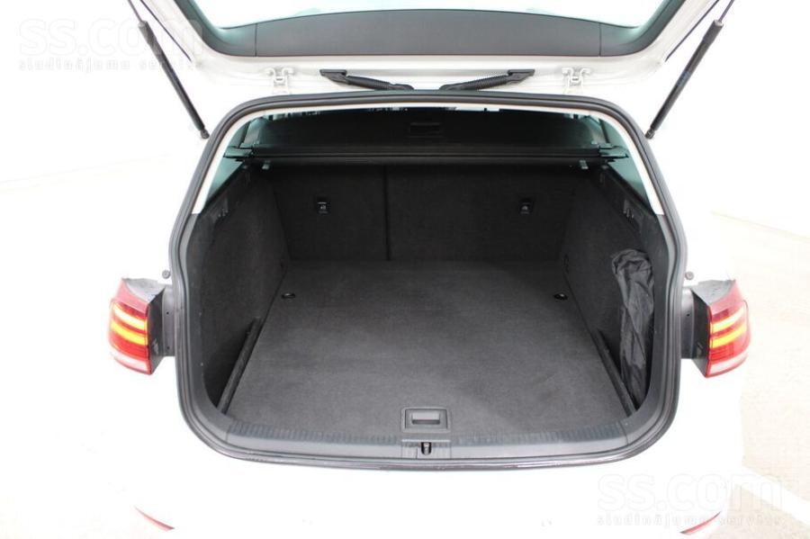 White Volkswagen Golf 2019 in Riga, with an engine capacity of 1.60 L and mileage of 293 thousand km for 7990 €, photo 11 on AUTOMOTO.COM.LV