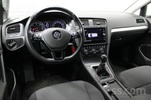White Volkswagen Golf 2019 in Riga, with an engine capacity of 1.60 L and mileage of 293 thousand km for 7990 €, photo 13 on AUTOMOTO.COM.LV