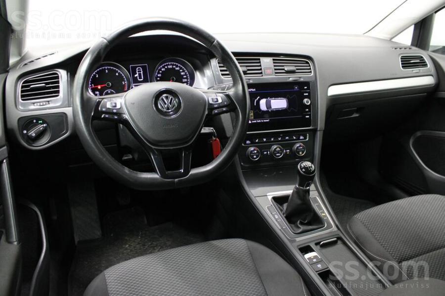 White Volkswagen Golf 2019 in Riga, with an engine capacity of 1.60 L and mileage of 293 thousand km for 7990 €, photo 13 on AUTOMOTO.COM.LV