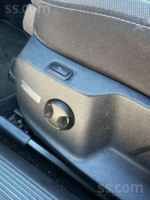 Balts Volkswagen Golf 2019 Rīga, ar dzinēja tilpumu 2.00 L un nobraukumu 208 tūkst. km par 9400 €, foto 10 vietnē AUTOMOTO.COM.LV