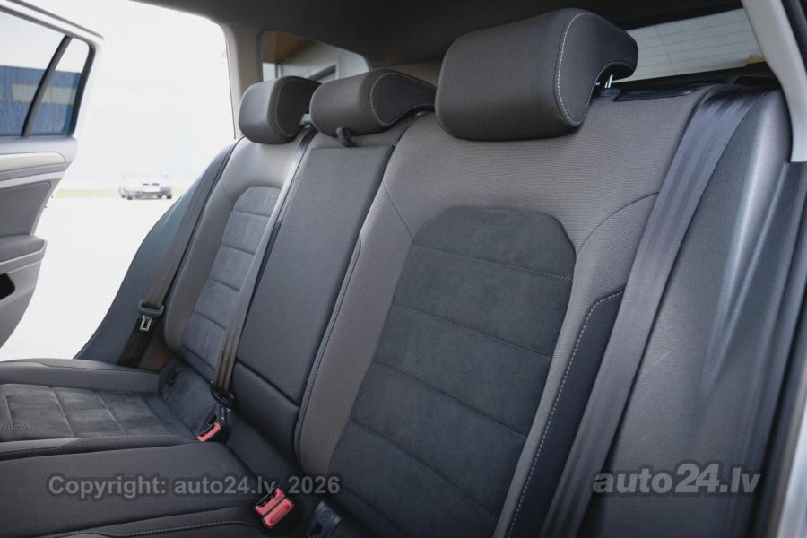 Balts Volkswagen Golf 2019 Tartu, ar dzinēja tilpumu 2.00 L un nobraukumu 243 tūkst. km par 12100 €, foto 12 vietnē AUTOMOTO.COM.LV
