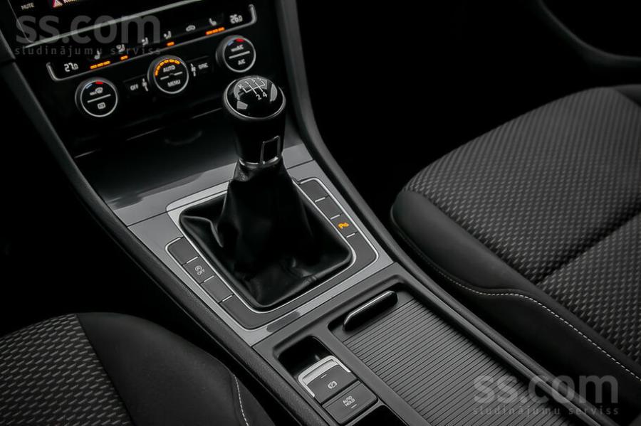 Balts Volkswagen Golf 2019 Tukums, ar dzinēja tilpumu 1.60 L un nobraukumu 220 tūkst. km par 8000 €, foto 12 vietnē AUTOMOTO.COM.LV