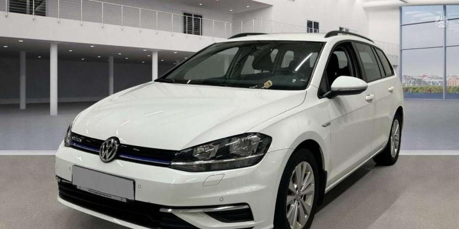 White Volkswagen Golf 2019 in Vilnius, with an engine capacity of 1.50 L and mileage of 103 thousand km for 11375 €, photo 1 on AUTOMOTO.COM.LV