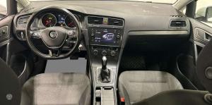 White Volkswagen Golf 2019 in Vilnius, with an engine capacity of 1.50 L and mileage of 103 thousand km for 11375 €, photo 8 on AUTOMOTO.COM.LV