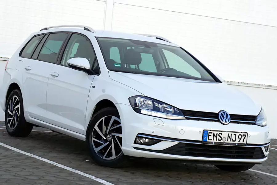 Balts Volkswagen Golf 2019 Rīga, ar dzinēja tilpumu 1.60 L un nobraukumu 279 tūkst. km par 7500 €, foto 3 vietnē AUTOMOTO.COM.LV