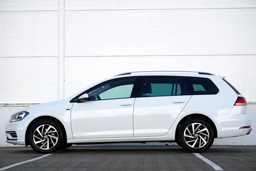 Balts Volkswagen Golf 2019 Rīga, ar dzinēja tilpumu 1.60 L un nobraukumu 279 tūkst. km par 7500 €, foto 7 vietnē AUTOMOTO.COM.LV