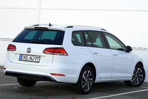 Balts Volkswagen Golf 2019 Rīga, ar dzinēja tilpumu 1.60 L un nobraukumu 279 tūkst. km par 7500 €, foto 11 vietnē AUTOMOTO.COM.LV