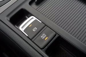 Balts Volkswagen Golf 2019 Rīga, ar dzinēja tilpumu 1.60 L un nobraukumu 279 tūkst. km par 7500 €, foto 28 vietnē AUTOMOTO.COM.LV