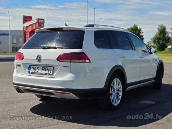White Volkswagen Golf 2019 in Tallinn, with an engine capacity of 2.00 L and mileage of 180 thousand km for 16500 €, photo 3 on AUTOMOTO.COM.LV