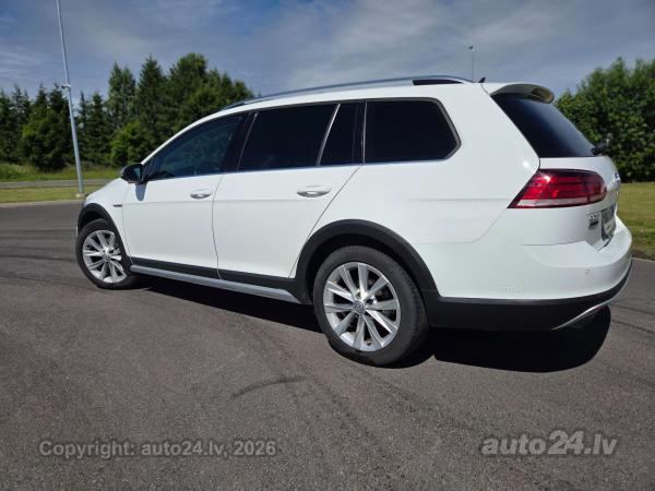 White Volkswagen Golf 2019 in Tallinn, with an engine capacity of 2.00 L and mileage of 180 thousand km for 16500 €, photo 5 on AUTOMOTO.COM.LV
