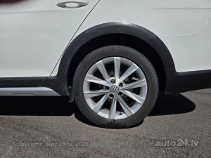 Balts Volkswagen Golf 2019 Tallina, ar dzinēja tilpumu 2.00 L un nobraukumu 180 tūkst. km par 16500 €, foto 9 vietnē AUTOMOTO.COM.LV