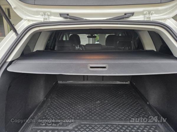 White Volkswagen Golf 2019 in Tallinn, with an engine capacity of 2.00 L and mileage of 180 thousand km for 16500 €, photo 10 on AUTOMOTO.COM.LV