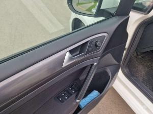 Balts Volkswagen Golf 2019 Kauņa, ar dzinēja tilpumu 1.50 L un nobraukumu 78 tūkst. km par 11300 €, foto 14 vietnē AUTOMOTO.COM.LV