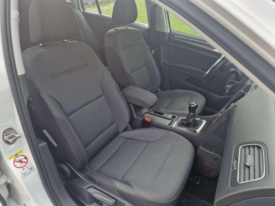 Balts Volkswagen Golf 2019 Kauņa, ar dzinēja tilpumu 1.50 L un nobraukumu 78 tūkst. km par 11300 €, foto 21 vietnē AUTOMOTO.COM.LV