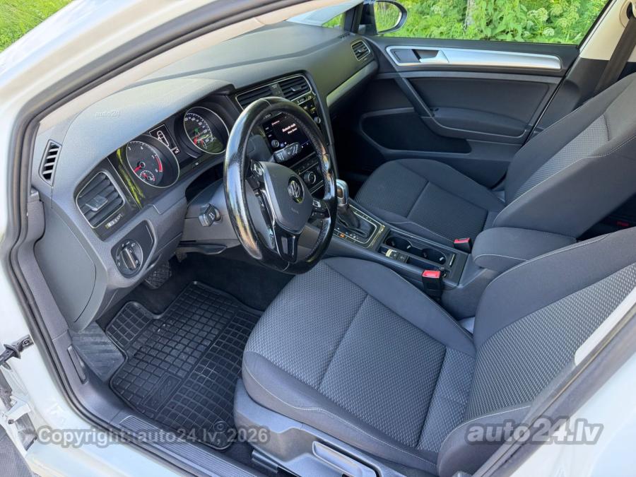 White Volkswagen Golf 2019 in Tallinn, with an engine capacity of 1.60 L and mileage of 256 thousand km for 8500 €, photo 12 on AUTOMOTO.COM.LV