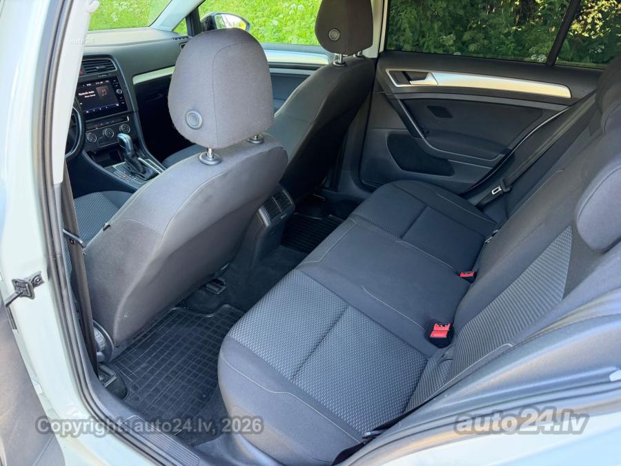 White Volkswagen Golf 2019 in Tallinn, with an engine capacity of 1.60 L and mileage of 256 thousand km for 8500 €, photo 13 on AUTOMOTO.COM.LV