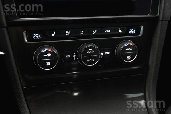 Volkswagen Golf 2019 in Riga on AUTOMOTO.COM.LV White Volkswagen Golf 2019 in Riga, with an engine capacity of 1.50 L and mileage of 69 thousand km for 13990 ā¬, photo 10 on AUTOMOTO.COM.LV
